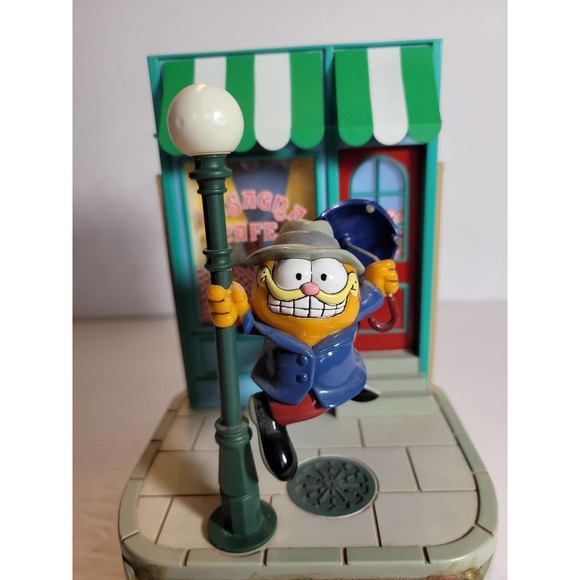 Enesco | Accents | Garfield Swinging In The Rain Vintage Music Box ...